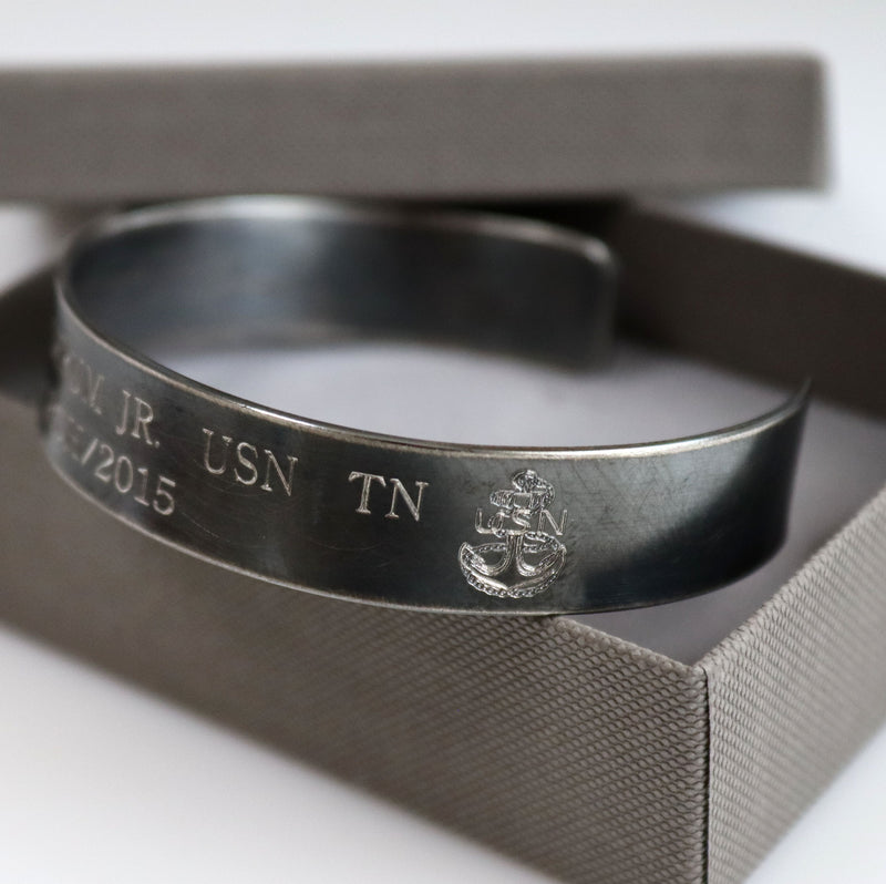 How Custom Military Memorial Bracelets Help Preserve Precious Memories ...